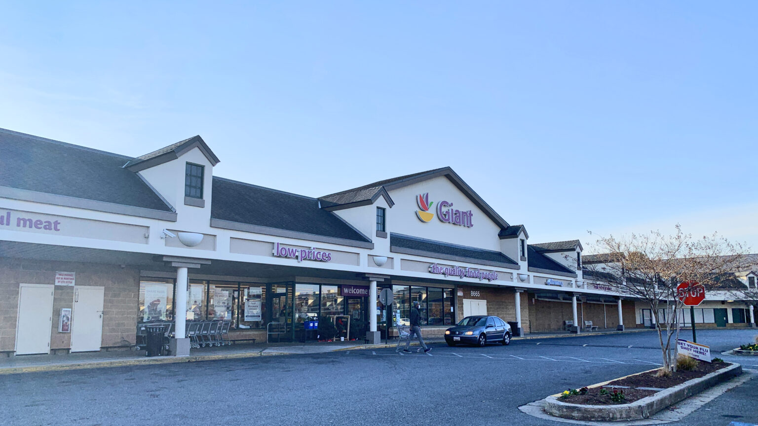 Golden Ring Plaza | HR Retail